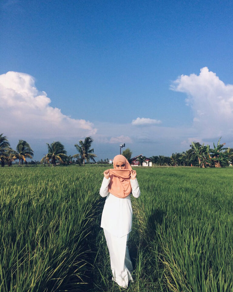 Tips Hunting Foto di Sawah oleh Model dan Cewek IGO Cantik - Dzargon