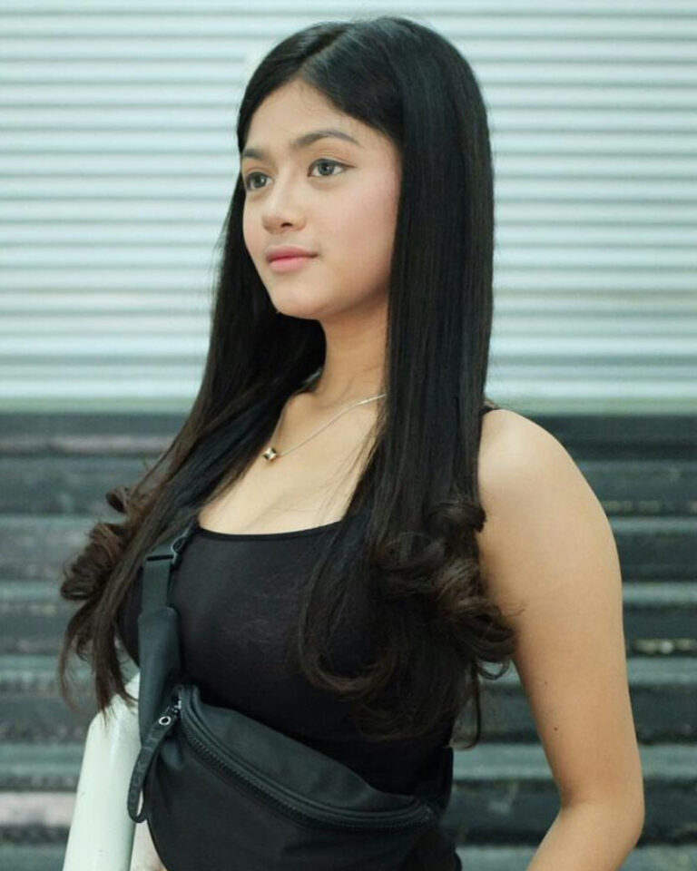 10 Cewek IGO yang Menjadi Model Terseksi Majalah Popular - Dzargon