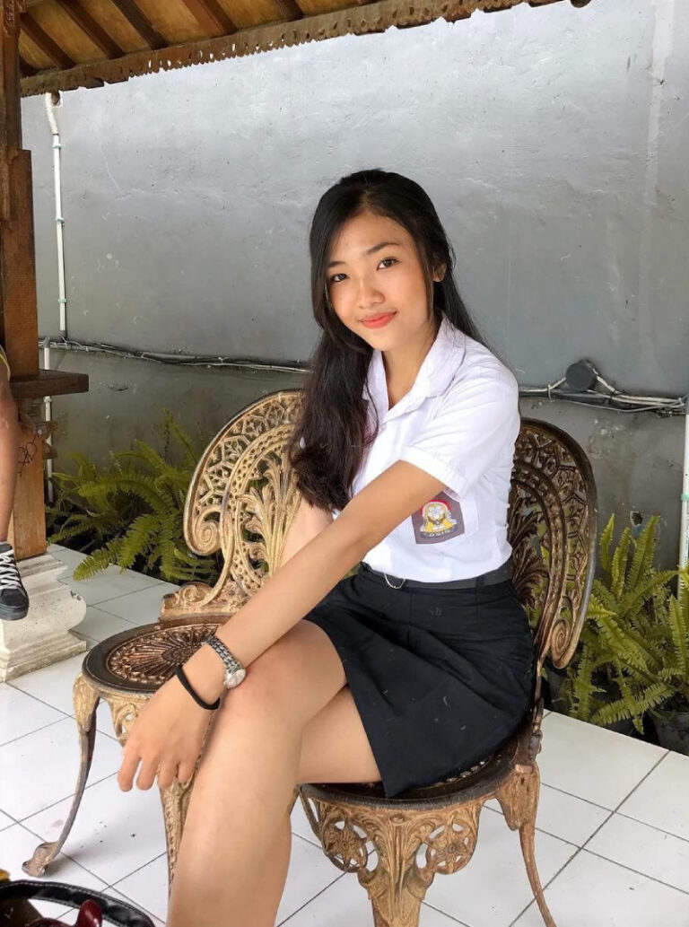 Dampak Buruk Memakai Rok Mini Bagi Cewek - Dzargon