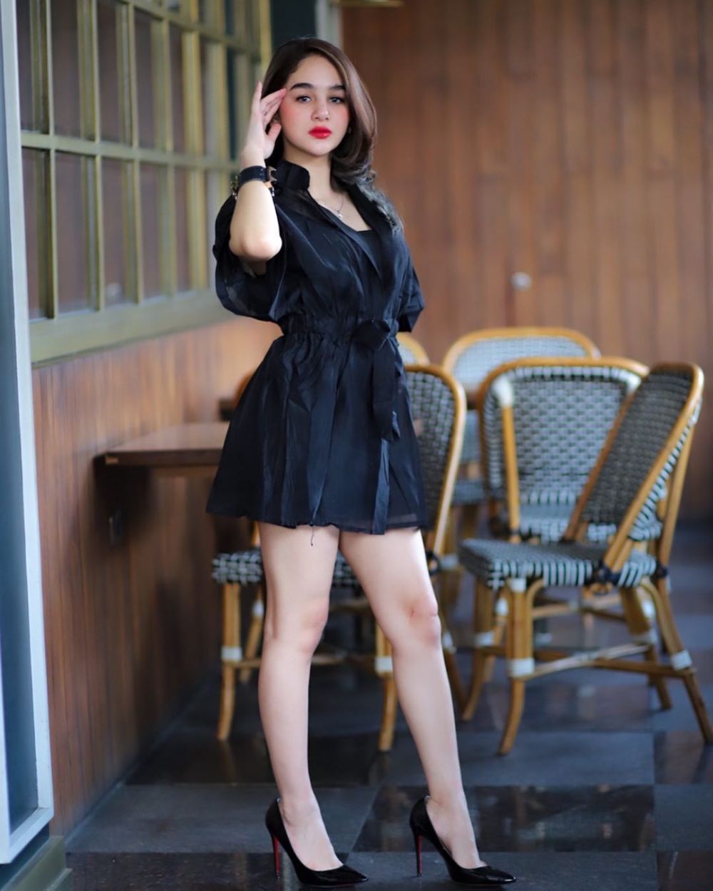 Biodata Hana Hanifah - Artis FTV yang Sering Foto Seksi - Dzargon