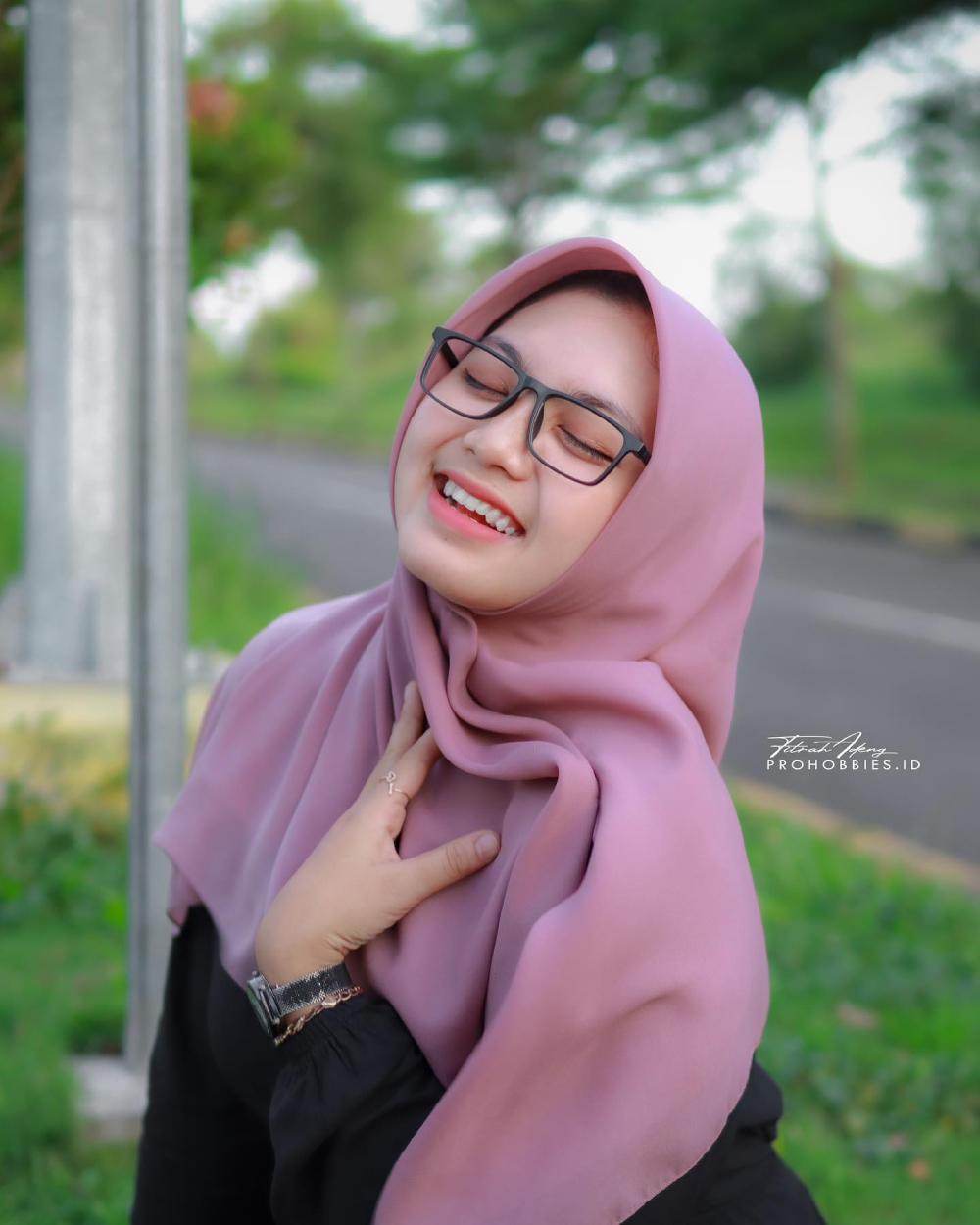 Photoshoot Indri Nurna - Selebgram Hijab Manis - Dzargon