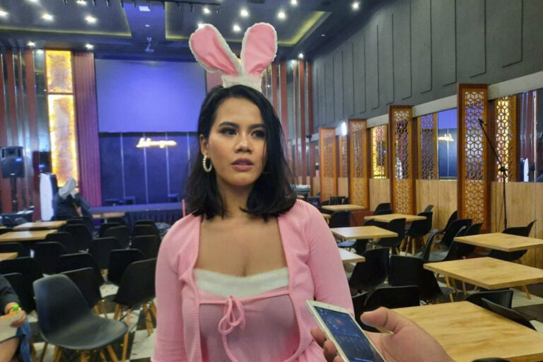 10 Cewek IGO yang Menjadi Model Terseksi Majalah Popular - Dzargon