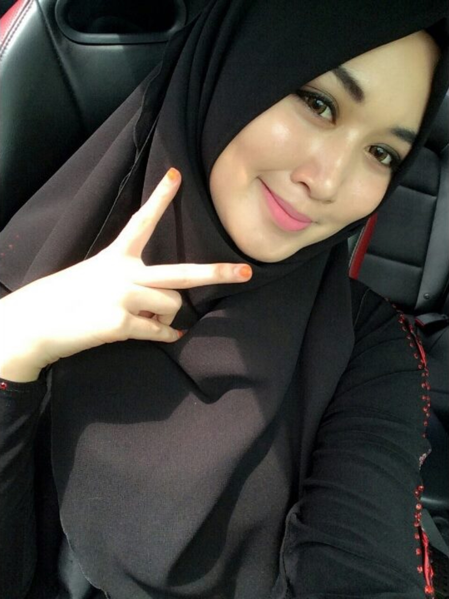 Nur Shamimi Shamsudin - Cewek Tudung Malaysia yang Viral dengan Jilbab Hijau - Dzargon