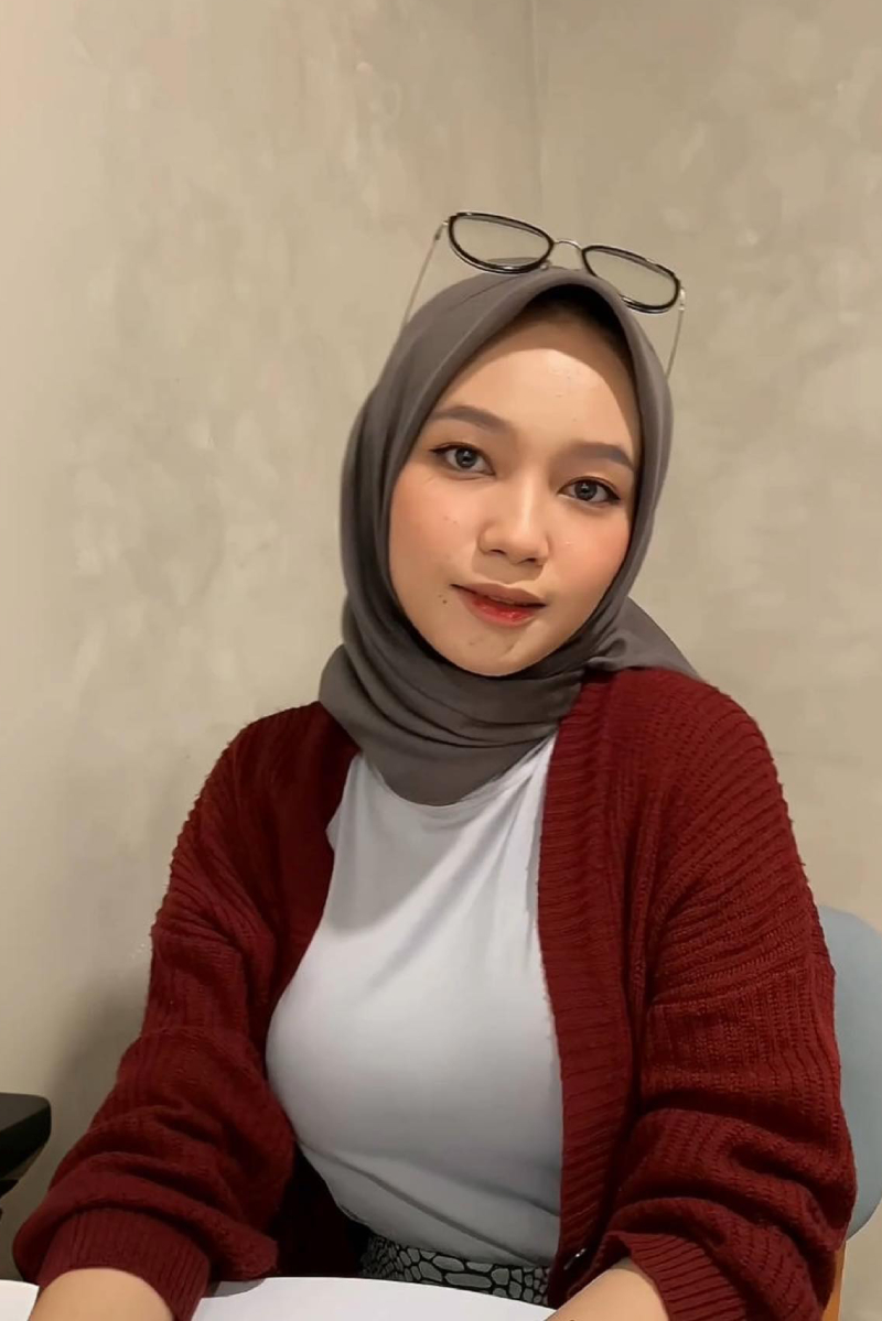Kumpulan Foto Selebgram Hijab Fadhila Razak Viral - Dzargon
