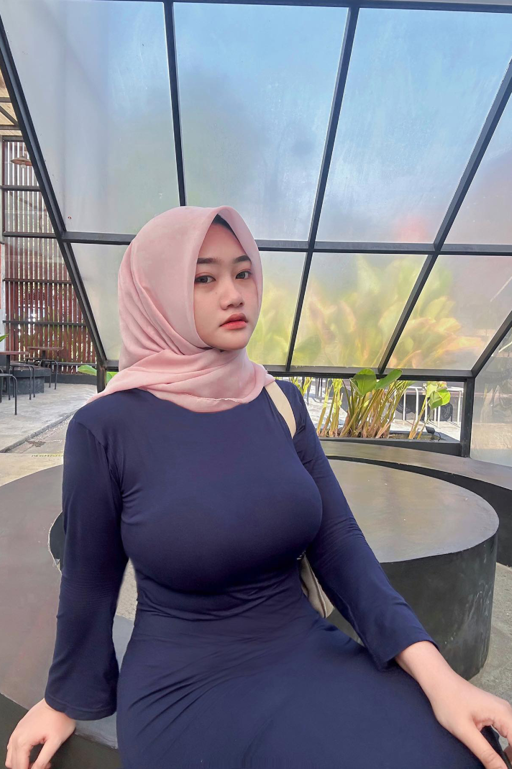Indah Masula Nur Anisa S.Kom - Selebgram Hijab Cantik yang Suka Tampil Menggoda - Dzargon