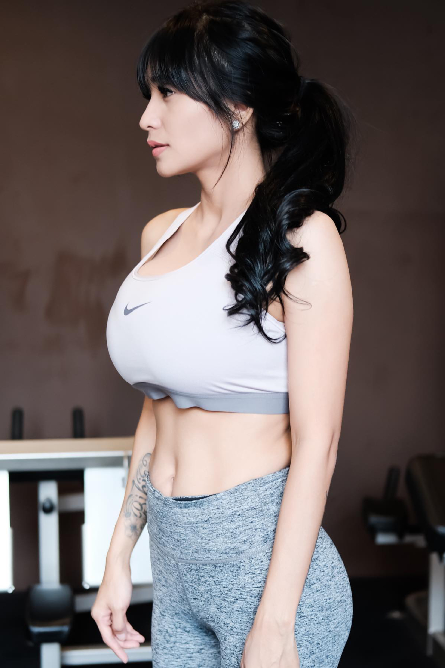 Galeri Foto Seksi Bibie Julius aka Nadia Ervina - Dzargon