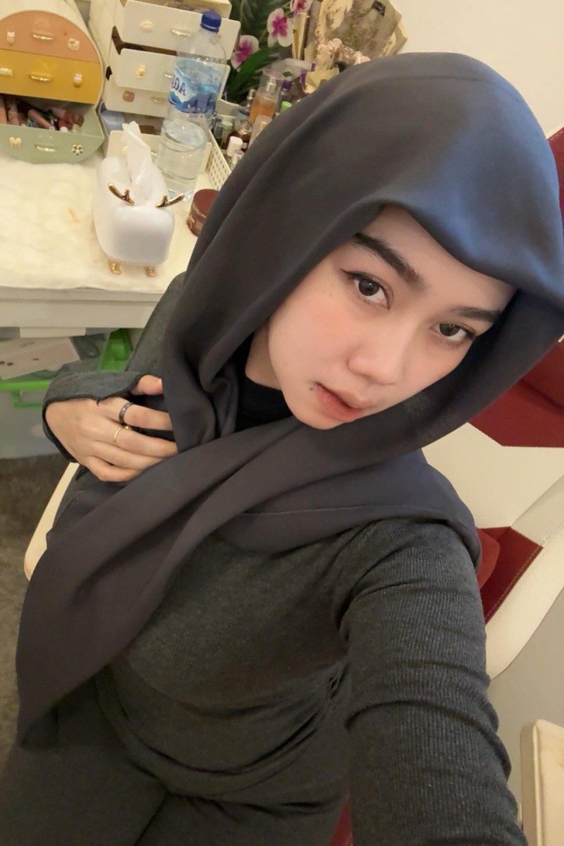 Selebgram Bigo Niswahbm Aka Niswatun Habib Mailana - Suka Live Pakai Hijab Seksi dan Gamis Ketat ...