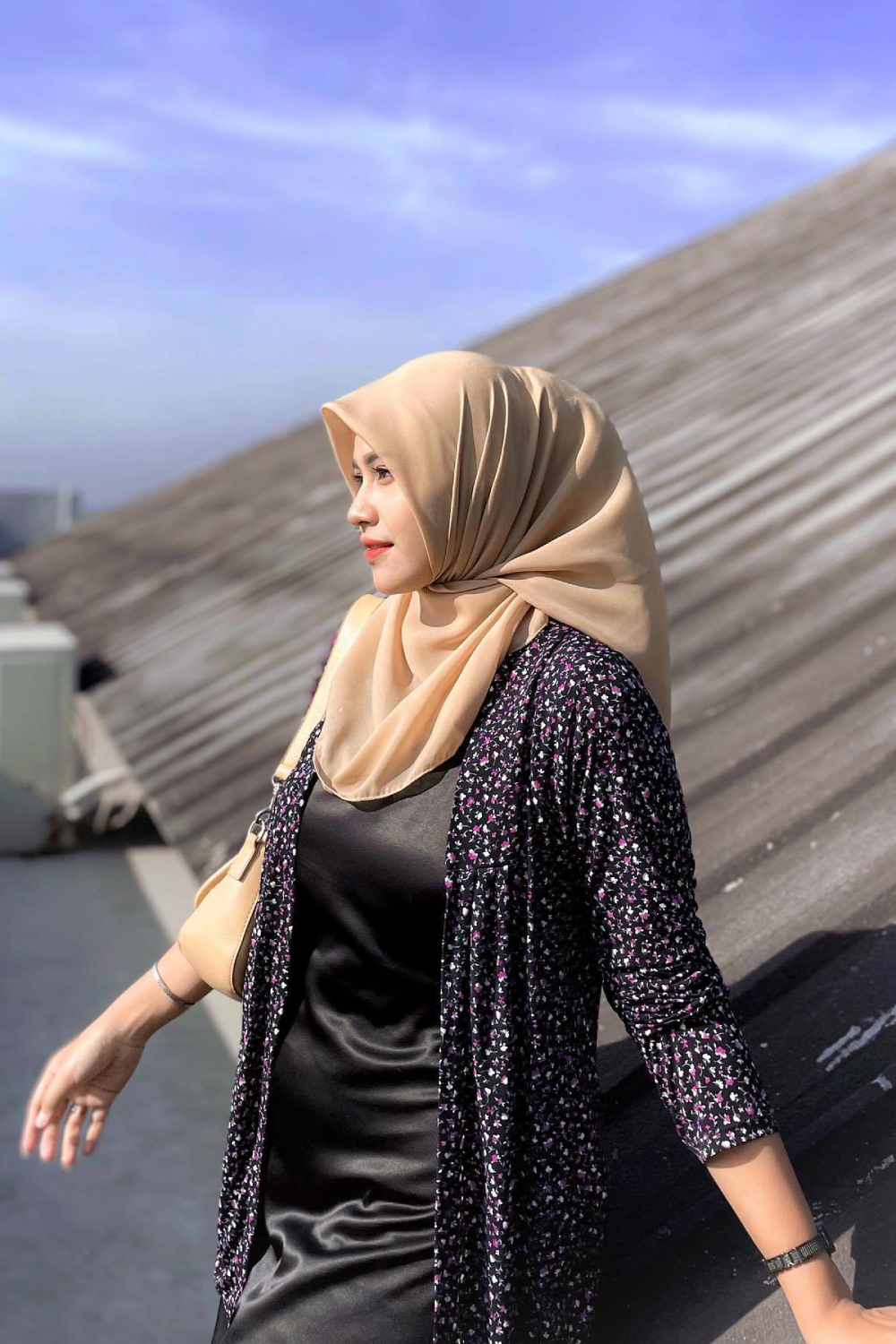 Maharra Ozra - Selebgram Hijab dan Model Karang yang Super Cantik dan Manis - Page 3 of 3 - Dzargon