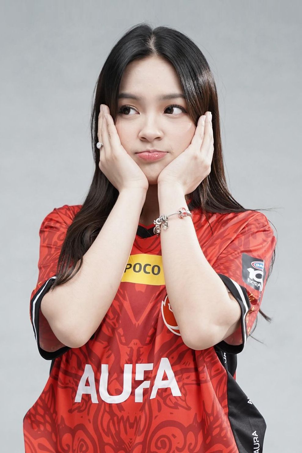 Elsa Japasal - Koleksi Foto Imut Eca Aura - Dzargon