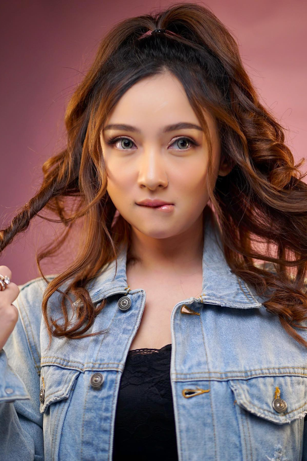 Galeri Foto Selebgram Seksi dan Cantik Meisita Lomania - Page 5 of 5 - Dzargon