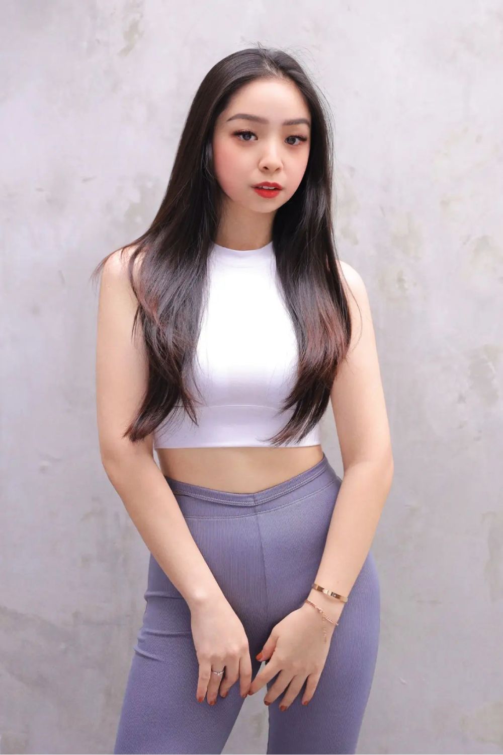 Ancilla Olivia - Chindo Seksi dan Cantik - Dzargon