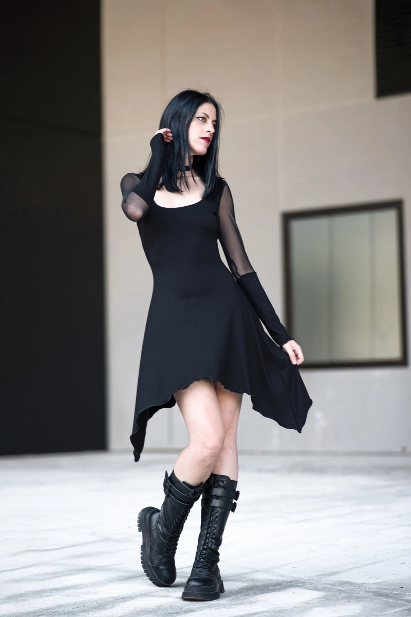 Fashion Gothic - Sexy in Black Suite - Dzargon
