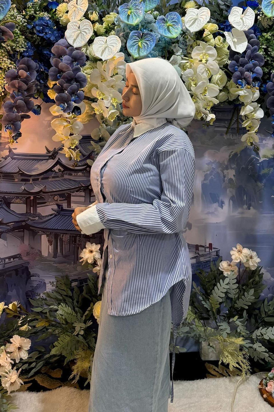 Elvara Lutfi Caliva Pamer Body Seksi Dalam Balutan Hijab - Dzargon