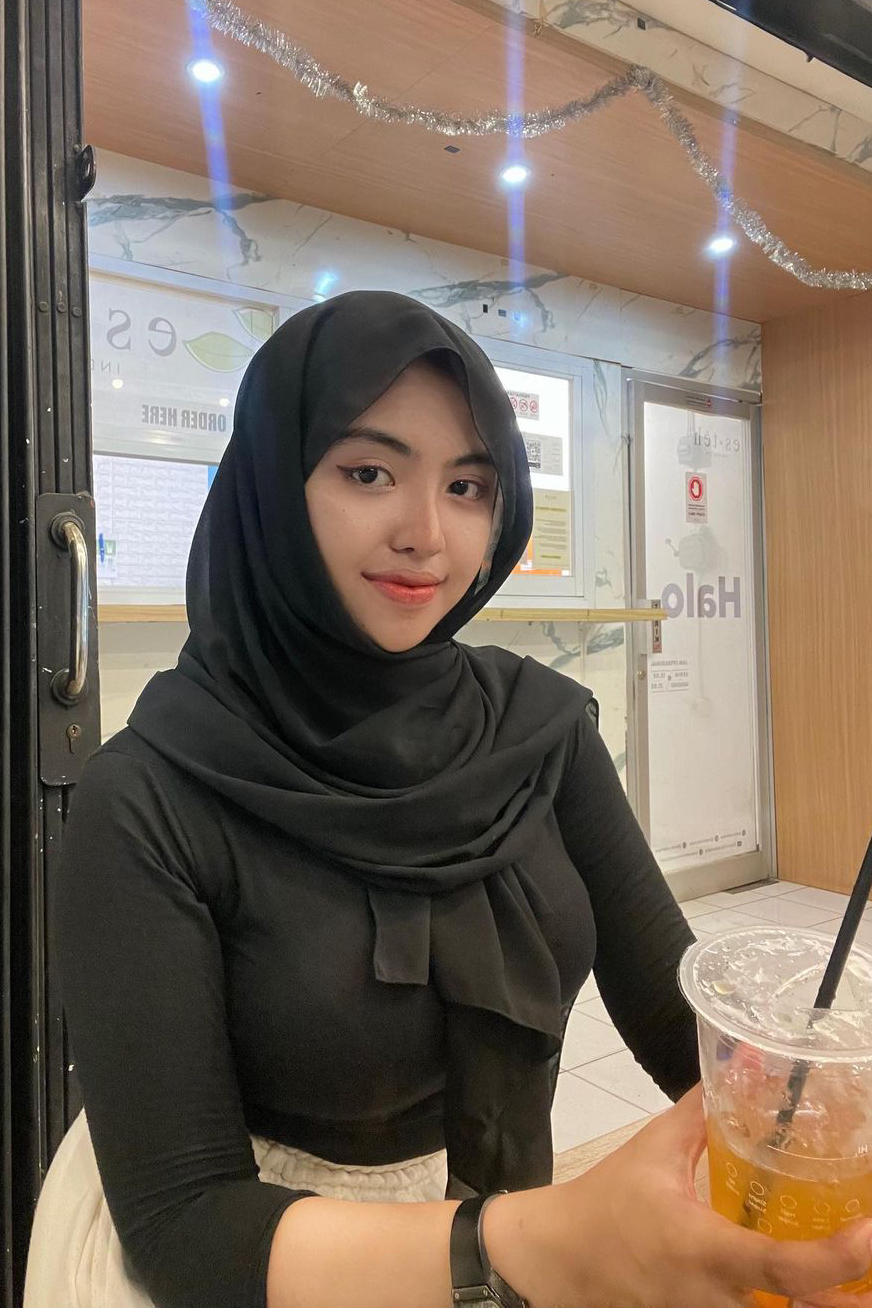 Foto Cewek IGO Hijab Hitam - Page 2 of 3 - Dzargon