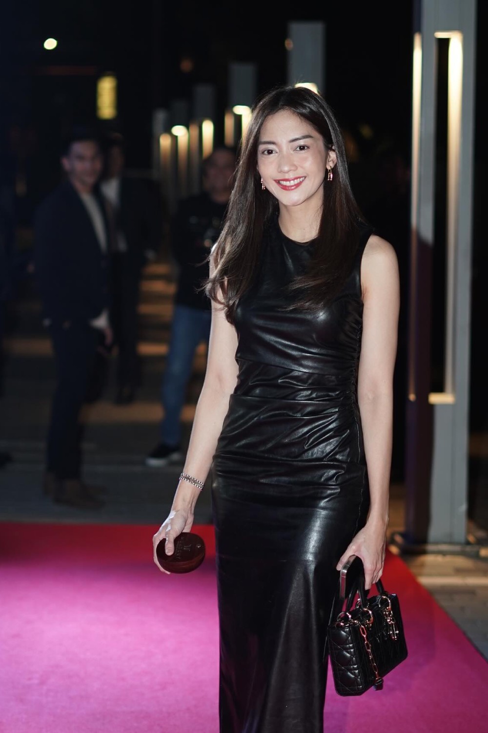 Galeri Foto Seksi Ririn Dwi Ariyanti - Dzargon